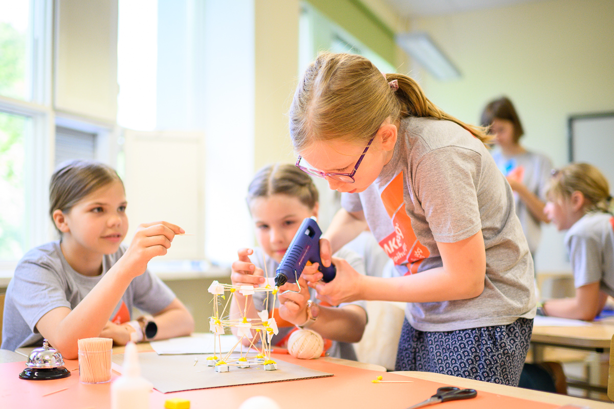 Rakett69 õpihuvilaagrid — Teaduskeskus AHHAA